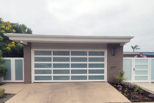 AlumaDoor | Manufacturing Full View Overhead Garage Doors